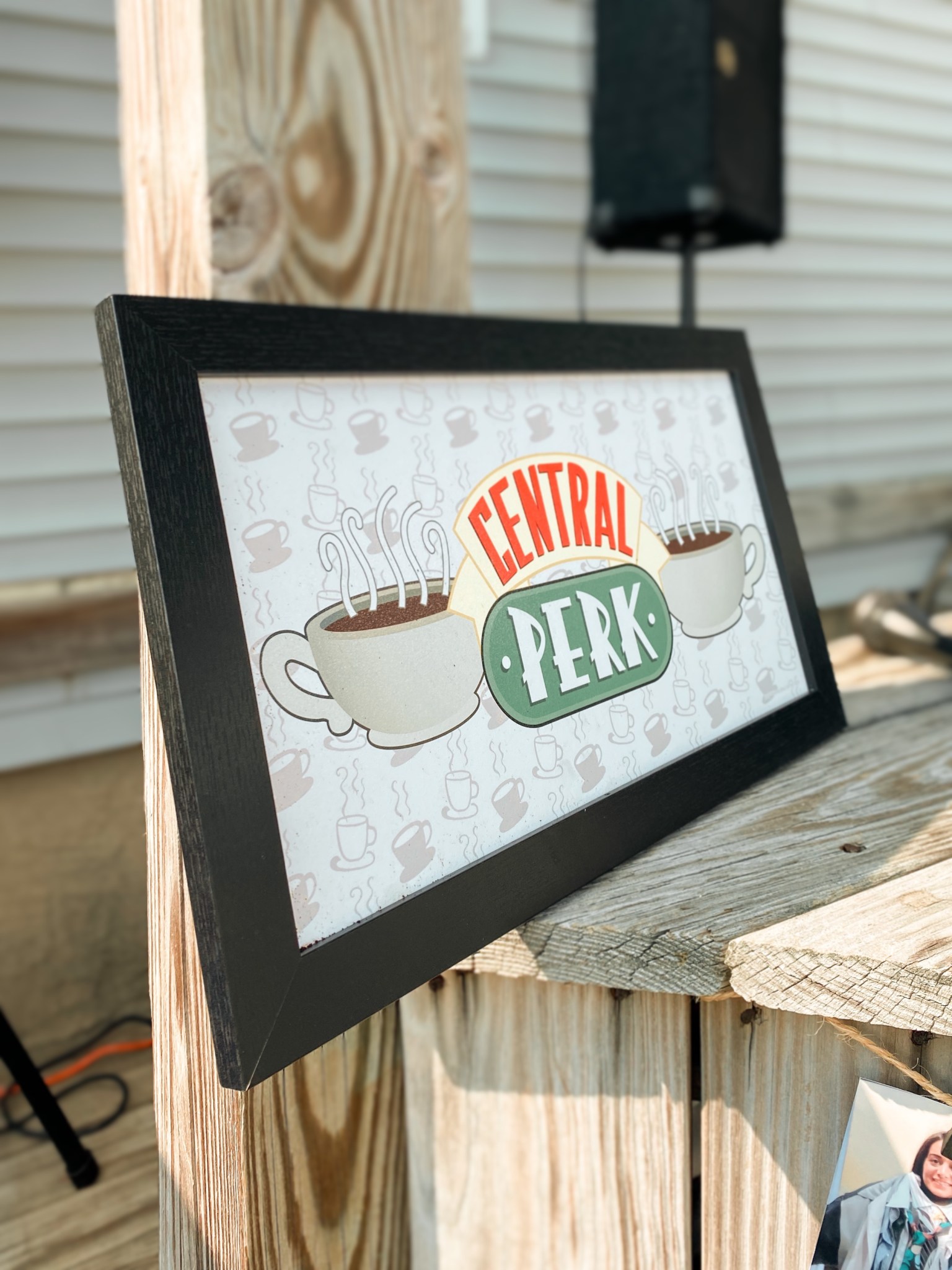 How to throw the BEST ‘FRIENDS’ Themed Party